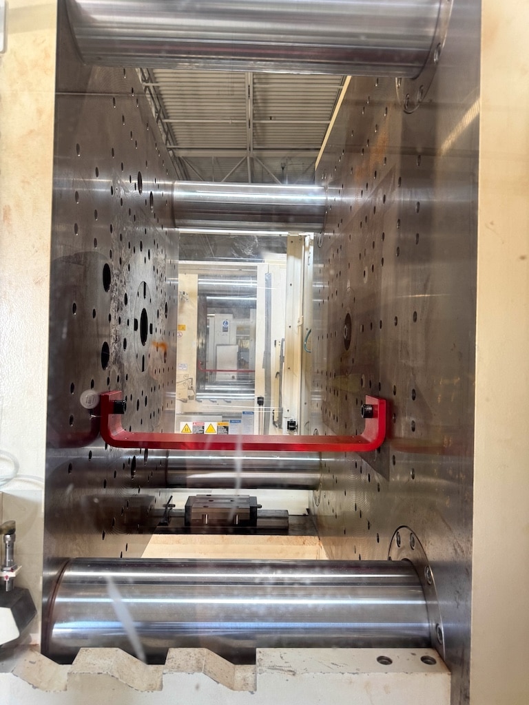 Krauss Maffei - KM 420-2000 CX | Meadoworks